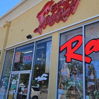 SPLASH SUN & FUN - Updated October 2025 - 23 Photos & 48 Reviews - 6508 ...