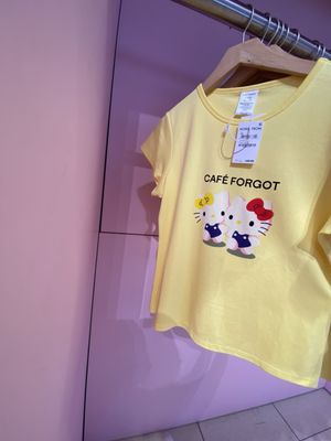 HELLO KITTY POP-UP IN NYC - Updated December 2025 - 39 Photos - 225 W ...
