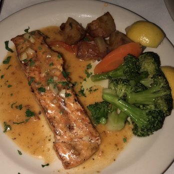 GIANDO ON THE WATER RESTAURANT - Updated July 2024 - 2704 Photos & 267 ...