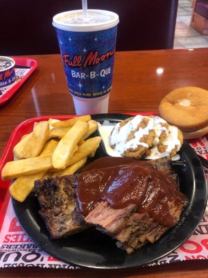 FULL MOON BBQ - Updated March 2025 - 19 Photos & 45 Reviews - 2901 Hwy ...