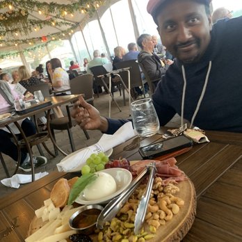 CARLUCCI’S WATERFRONT - 521 Photos & 484 Reviews - 876 Centerton Rd ...