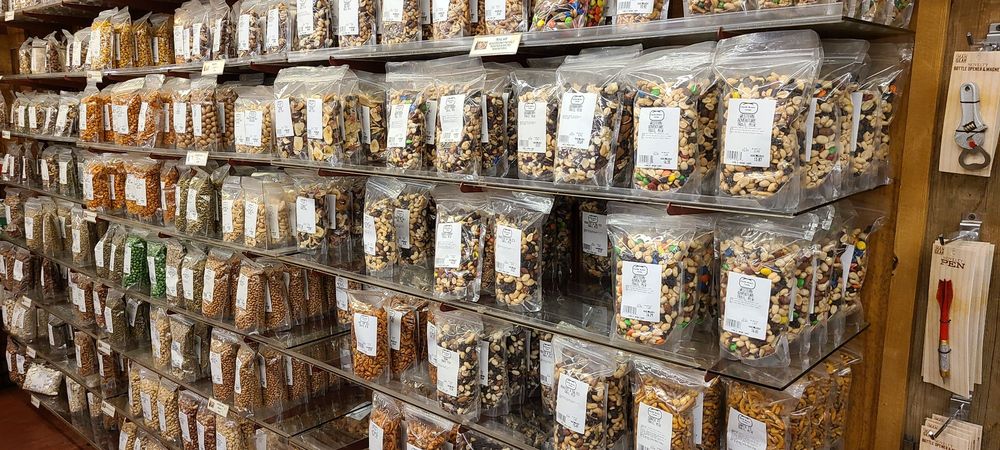 CHARLIE BROWN FARMS - 1448 Photos & 702 Reviews - Gift Shops - 8317 ...