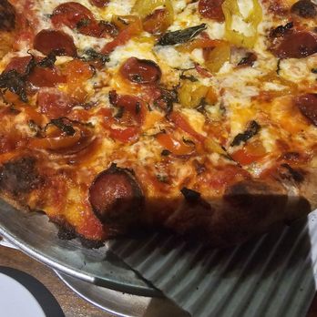 PIZZA 216 - Updated December 2025 - 335 Photos & 441 Reviews - 401 ...