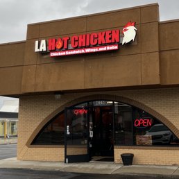 LA HOT CHICKEN - Updated July 2025 - 76 Photos & 79 Reviews - 42314 ...
