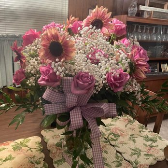 CHASE FLOWERS & GIFTS - Updated April 2025 - 24 Reviews - 2110 Main St ...