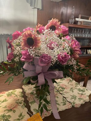 CHASE FLOWERS & GIFTS - Updated July 2025 - 25 Reviews - 2110 Main St ...