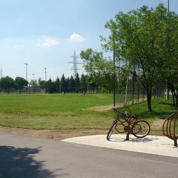 HENDON PARK - Updated October 2025 - 21 Photos - 40 Eldora Avenue ...