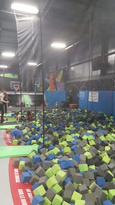 ISAUTE - Updated December 2025 - 15 Photos - 2045 Boulevard Dagenais O ...