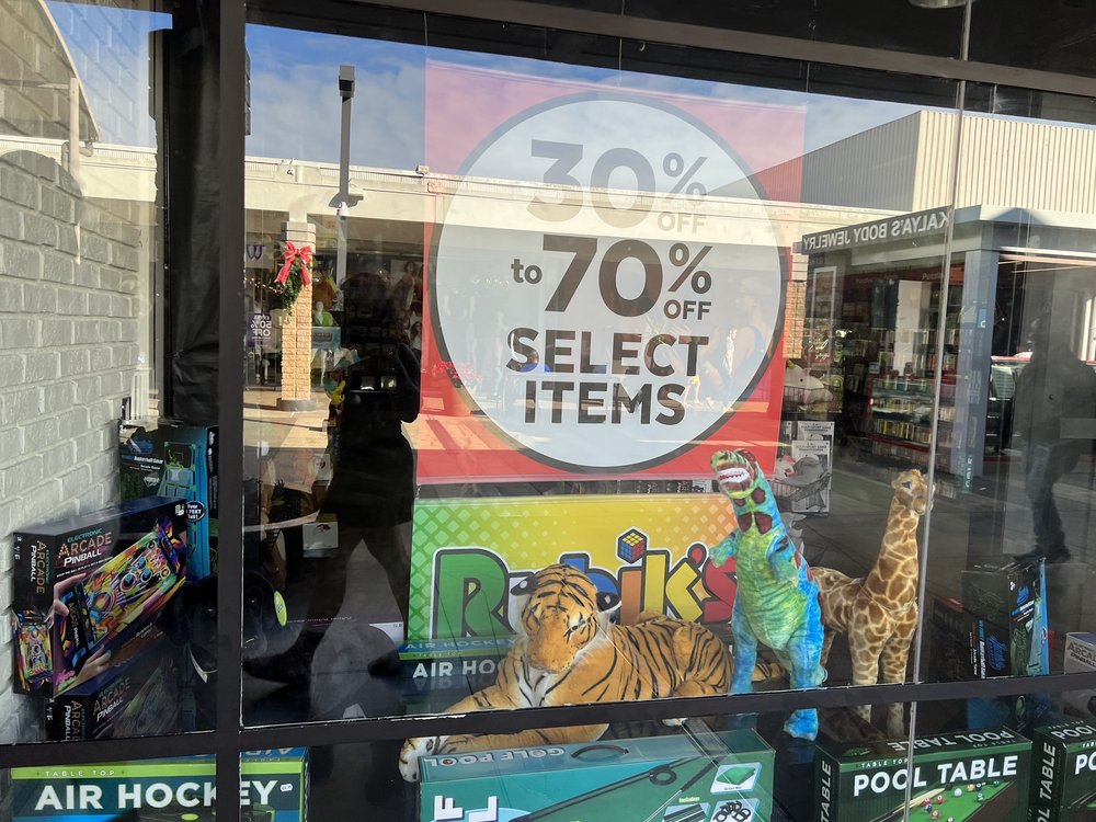 GO RETAIL - Updated January 2025 - 1640 Camino Del Rio N, San Diego ...