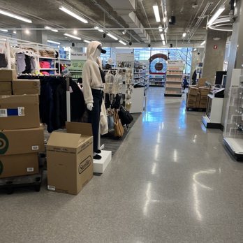 TARGET - Updated November 2025 - 12 Photos - 603 E Green St, Champaign ...