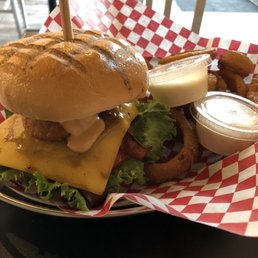 Burly Burger - Takeout & Delivery - 125 Photos & 226 Reviews - American ...