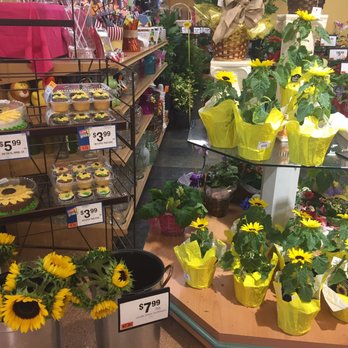 STOP & SHOP - Updated January 2026 - 33 Photos & 29 Reviews - 22 Leetes ...