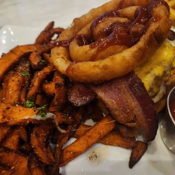 STATE 48 TAVERN - Updated October 2025 - 877 Photos & 973 Reviews - 614 ...