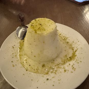 YARA - Updated April 2025 - 376 Photos & 292 Reviews - 319 E 53rd St ...