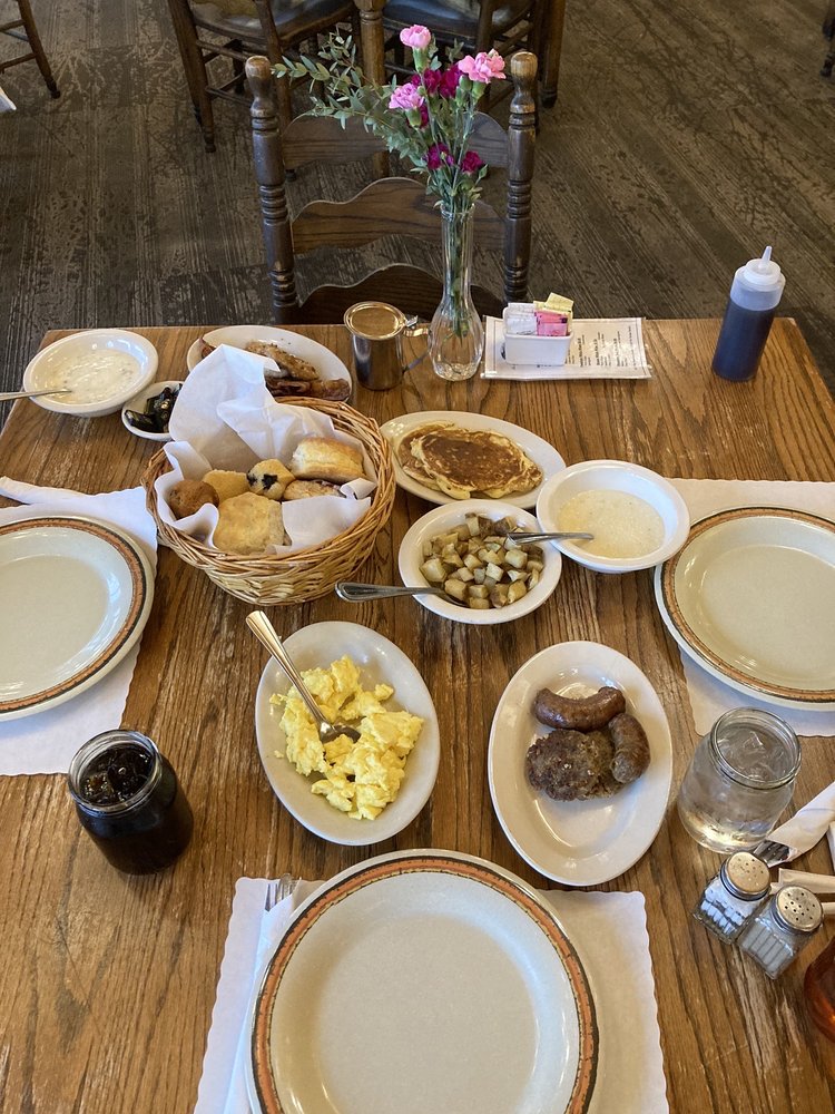 THE DILLARD HOUSE RESTAURANT - Updated December 2024 - 420 Photos & 572 ...