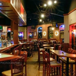 PUB 500 - Updated December 2025 - 163 Photos & 177 Reviews - 500 S ...