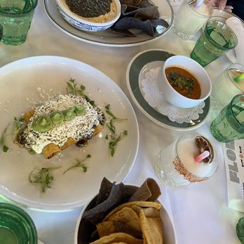 FLORA - Updated June 2024 - 507 Photos & 323 Reviews - 3422 Allen Pkwy ...