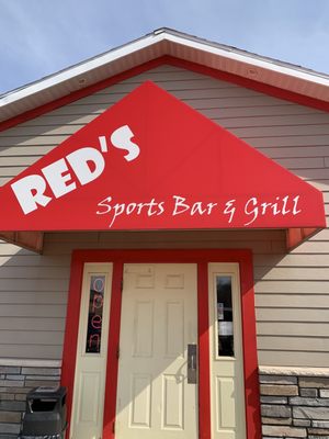 RED’S SPORTS BAR AND GRILL - Updated September 2025 - 67 Photos & 31 ...