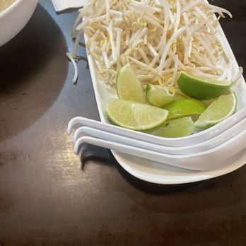 RICESTRING NOODLE SHACK - Updated September 2024 - 2327 Photos & 902 ...