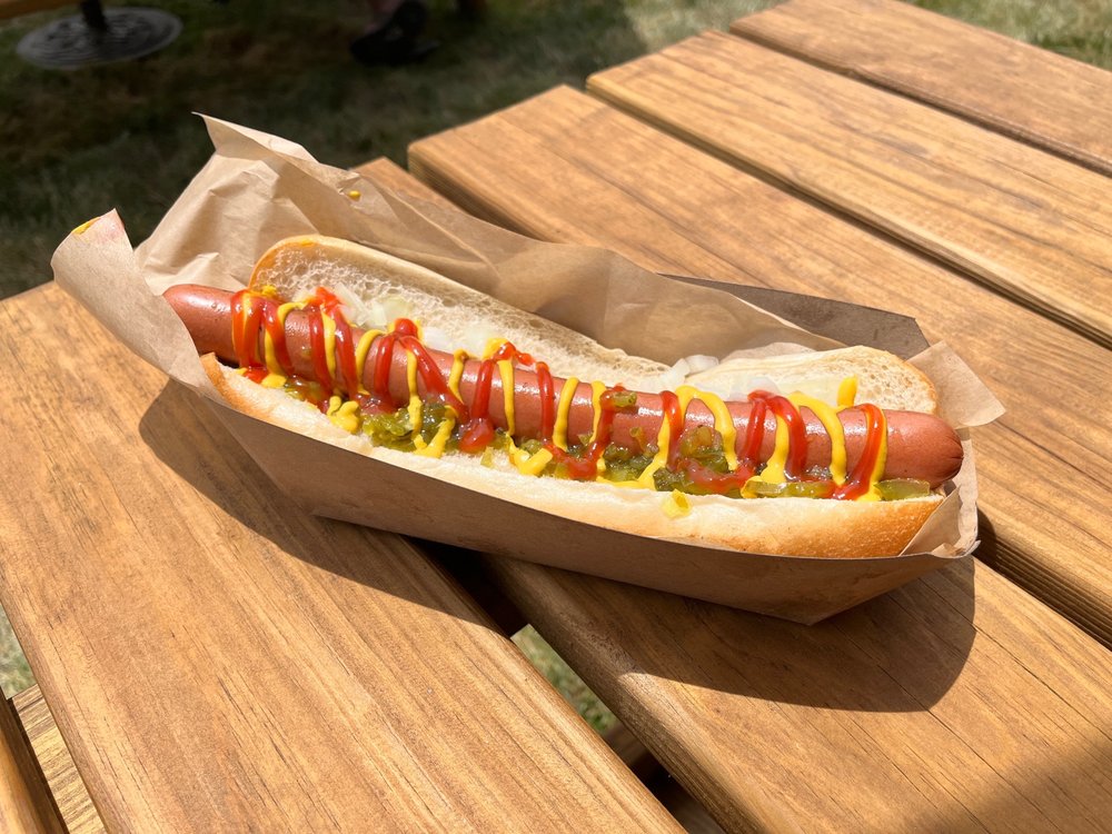 THE STABLES KITCHEN & BEER GARDEN - 13 Photos & 10 Reviews - 160 Park ...