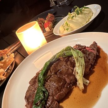 AERA - Updated June 2024 - 77 Photos & 21 Reviews - 8 Spadina Avenue ...