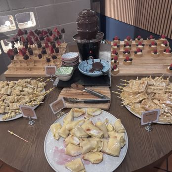 ALA - BETHESDA - Updated June 2025 - 395 Photos & 118 Reviews - 4948 ...