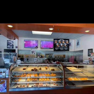 KACIE’S DONUT LOUNGE - Updated November 2025 - 112 Photos & 83 Reviews ...