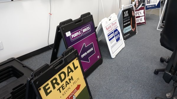 DEE SIGN - Updated October 2025 - 20 Photos & 91 Reviews - 16250 Stagg ...