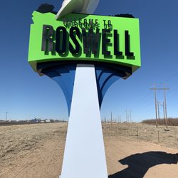 ROSWELL WELCOME SIGN - 19 Photos - Landmarks & Historical Buildings ...