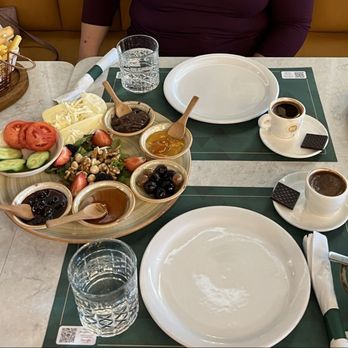 MODA CAFE AND RESTAURANT - Updated January 2026 - 391 Photos & 116 ...