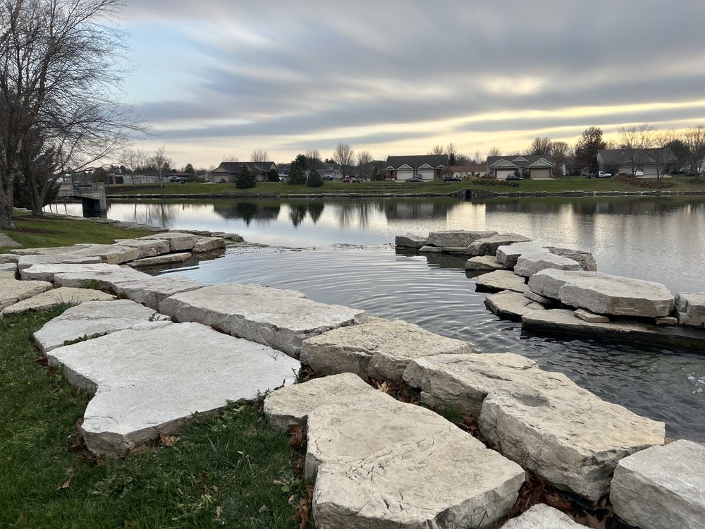 LIBERTY CENTRE POND - Updated January 2026 - 15 Photos - 650 W Cherry ...