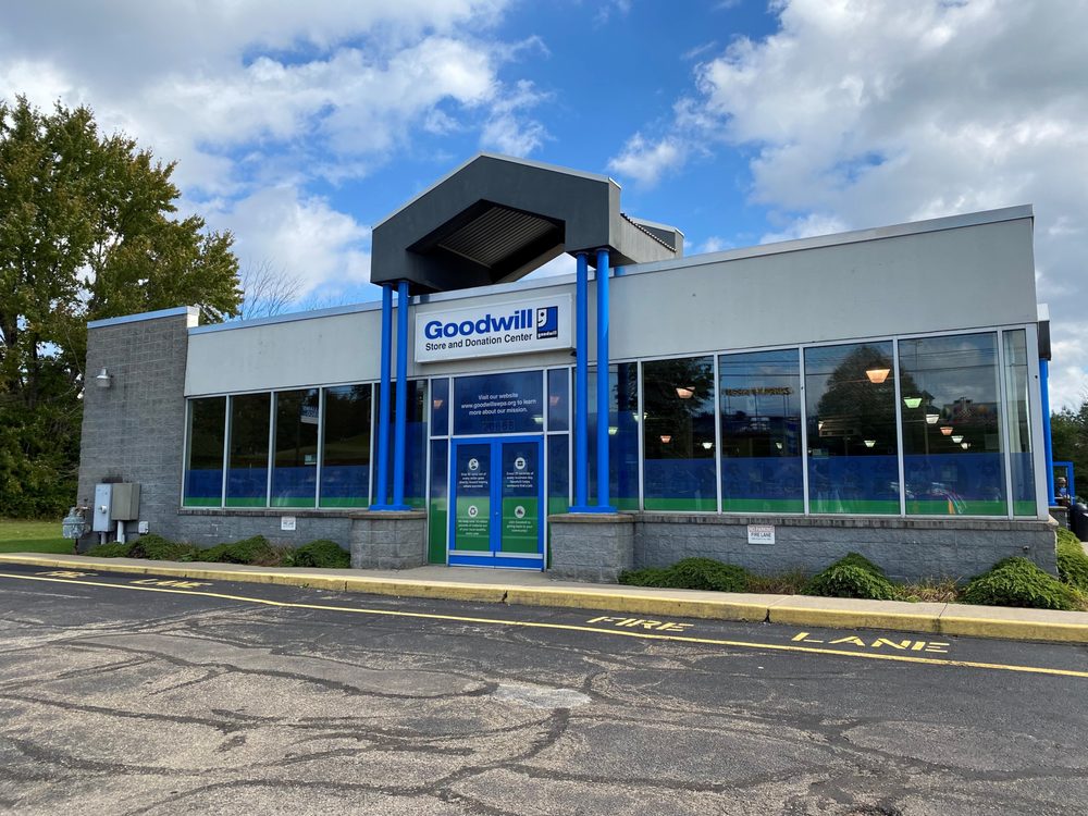 GOODWILL - Updated December 2025 - 20 Reviews - 20668 Perry Hwy ...