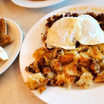 GOLDEN REEF DINER - Updated April 2025 - 277 Photos & 375 Reviews - 329 ...