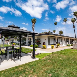 VILLA HEALTH CARE CENTER - Updated October 2025 - 17 Photos & 42 ...