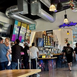 SCHUSSBOOM BREWING - Updated July 2025 - 1047 Photos & 522 Reviews ...