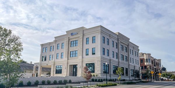 R BANK - Updated December 2025 - 1103 Williams Dr, Georgetown, Texas ...