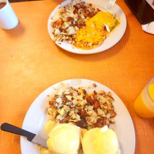 EXECUTIVE DINER - 36 Photos & 71 Reviews - 2516 W Sylvania Ave, Toledo ...