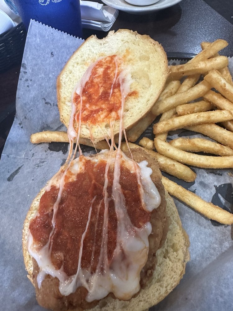 MORRIS’S FAMILY RESTAURANT - Updated December 2025 - 72 E Poplar St ...