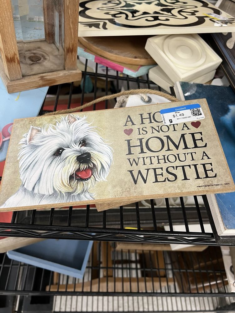 GOODWILL - Updated December 2025 - 35 Photos & 21 Reviews - 12010 N ...