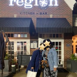 REGION KITCHEN AND BAR - Updated January 2026 - 409 Photos & 386 ...