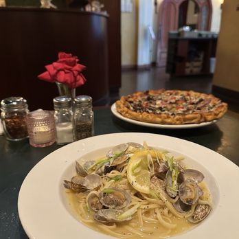 TABLE 59 - Updated December 2025 - 160 Photos & 182 Reviews - 3360 N ...