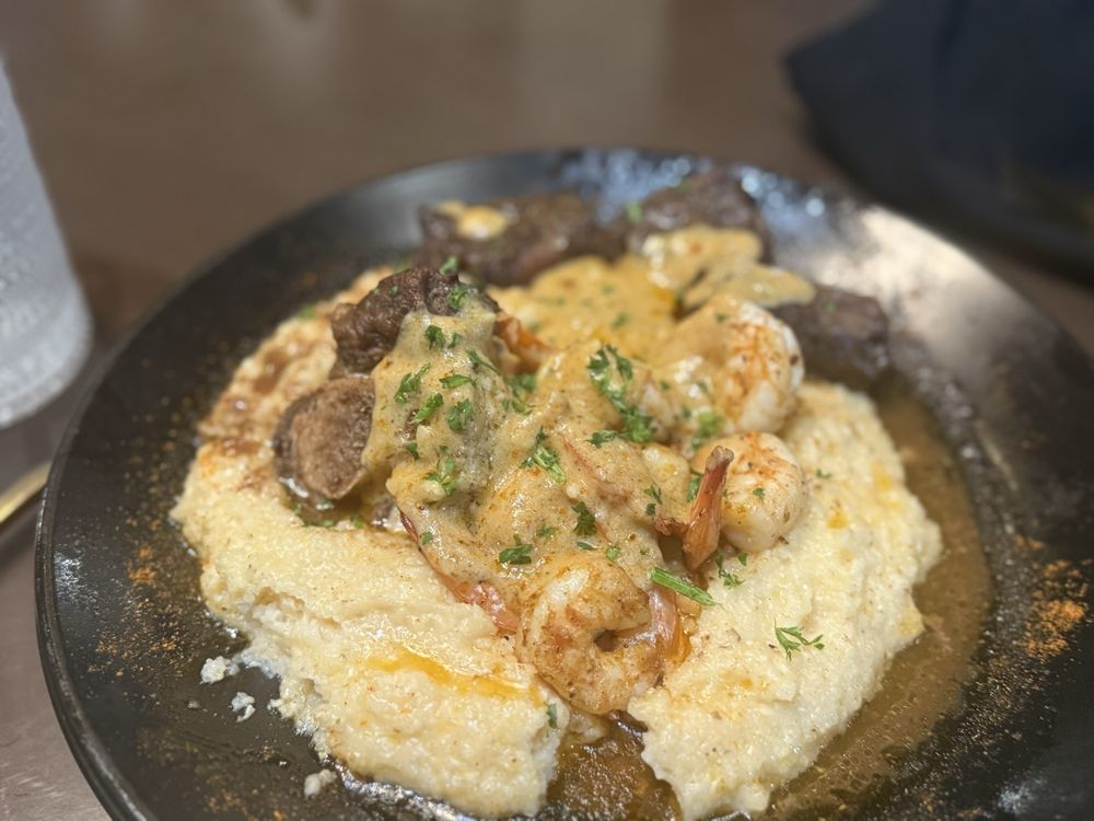 MA DAISY’S PORCH - Updated December 2025 - 44 Photos - 1255 May River ...