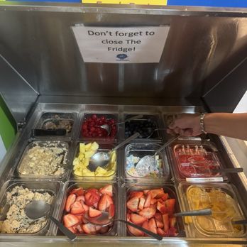 YOLOBERRY YOGURT - Updated August 2025 - 219 Photos & 383 Reviews - 316 ...