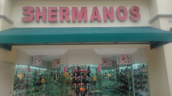 3 HERMANOS - Updated December 2025 - Paseo de los Heroes 9799, Tijuana ...