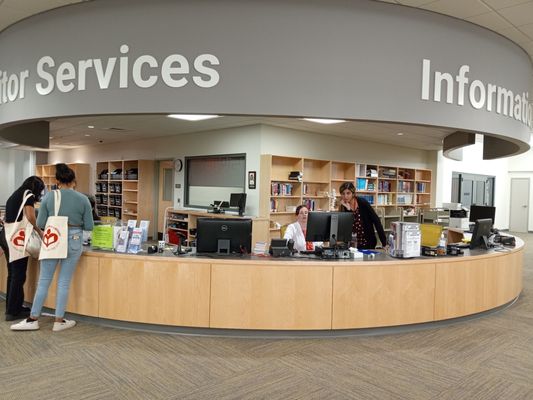 MERIDEN PUBLIC LIBRARY - Updated December 2025 - 45 Photos - 105 Miller ...