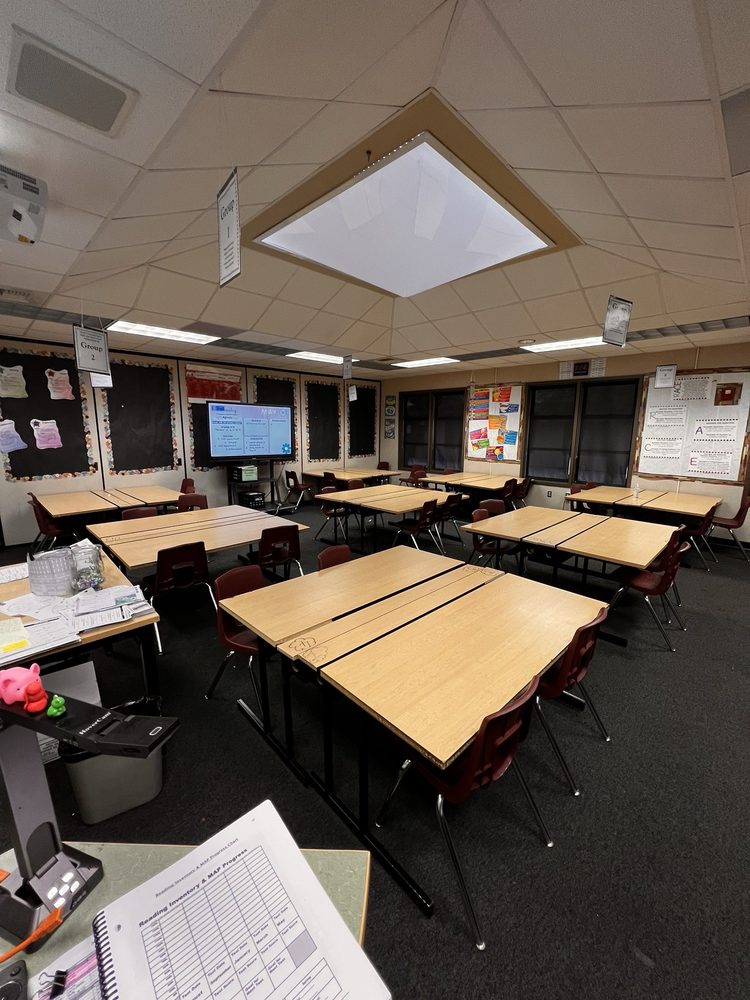 DIAMOND VALLEY MIDDLE SCHOOL - Updated December 2025 - 291 Chambers St ...