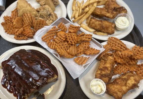 GRILLERZ - 54 Photos & 42 Reviews - 1070 E 775th S, Nineveh, Indiana ...