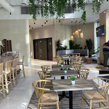 LLAMABAR - Updated October 2025 - 94 Photos & 44 Reviews - 1 M St SE ...