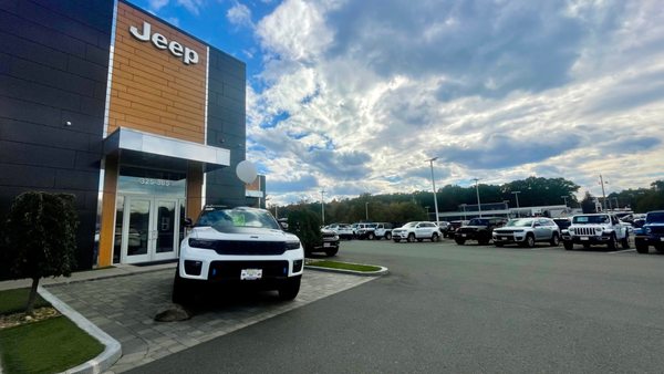 KELLY JEEP CHRYSLER - Updated September 2025 - 50 Photos & 183 Reviews ...