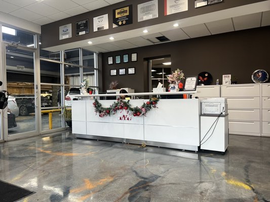 EURO COLLISION OF ROGERS PARK - Updated October 2025 - 15 Photos & 21 ...